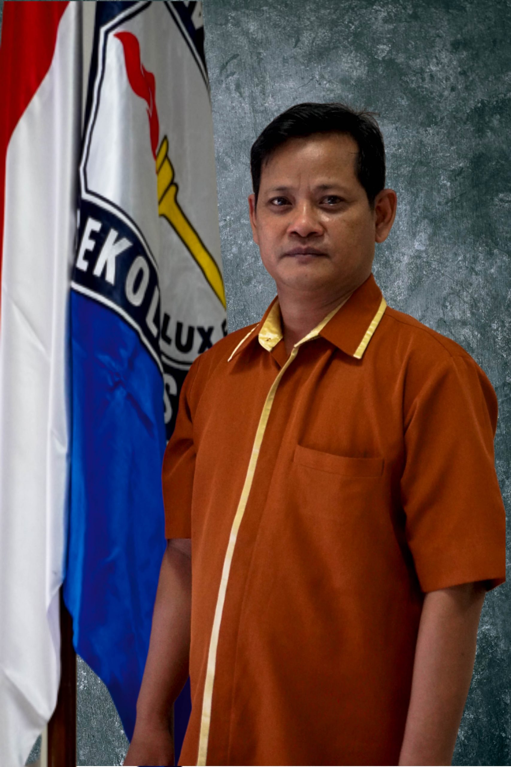 Guru & Tendik - SMP Katolik Santa Clara